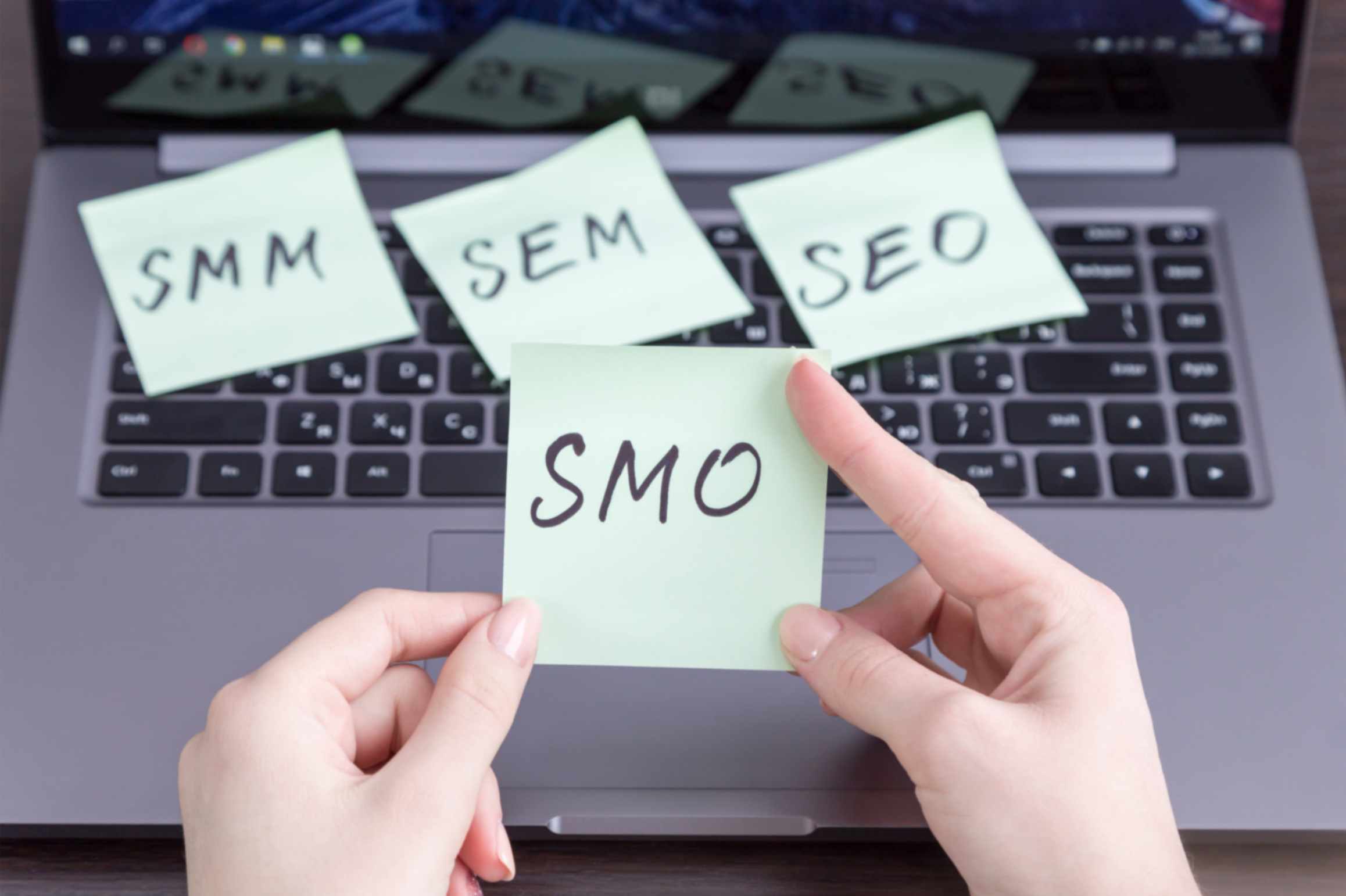 SMO vs. SEO: Understanding the Key Differences & Benefits